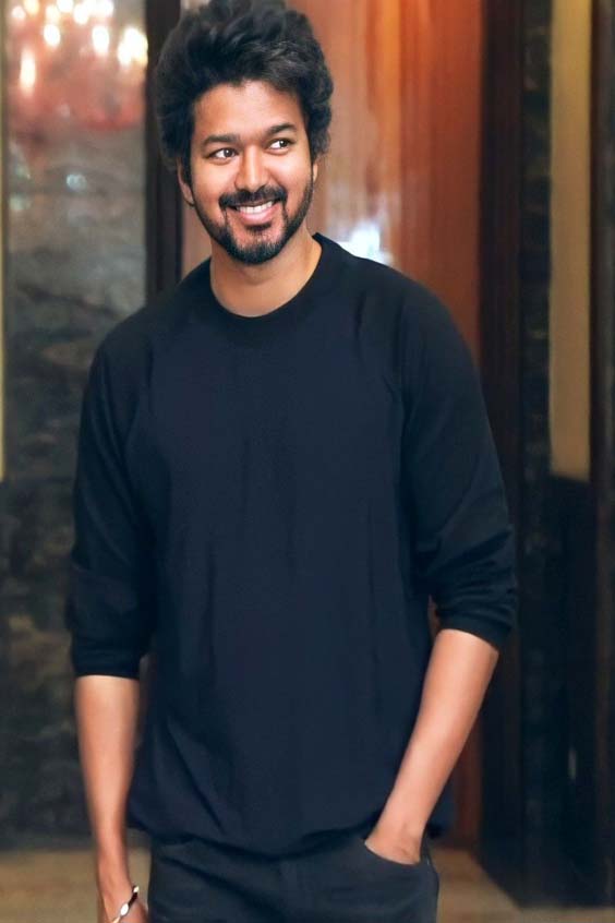 சூப்பர் ஸ்டார் பட்டம் யாருக்கு சொந்தம் - லியோ பட விழாவில் ரசிகர்களுக்கு ...