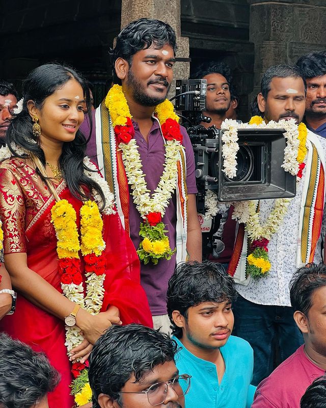 ஹீரோயினாக அறிமுகமாகும் 'பவி டீச்சர்'... ஹீரோ யாரென தெரியாமல்... வெளியான ...